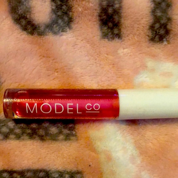 ModelCo | Makeup | Lip Oil | Poshmark